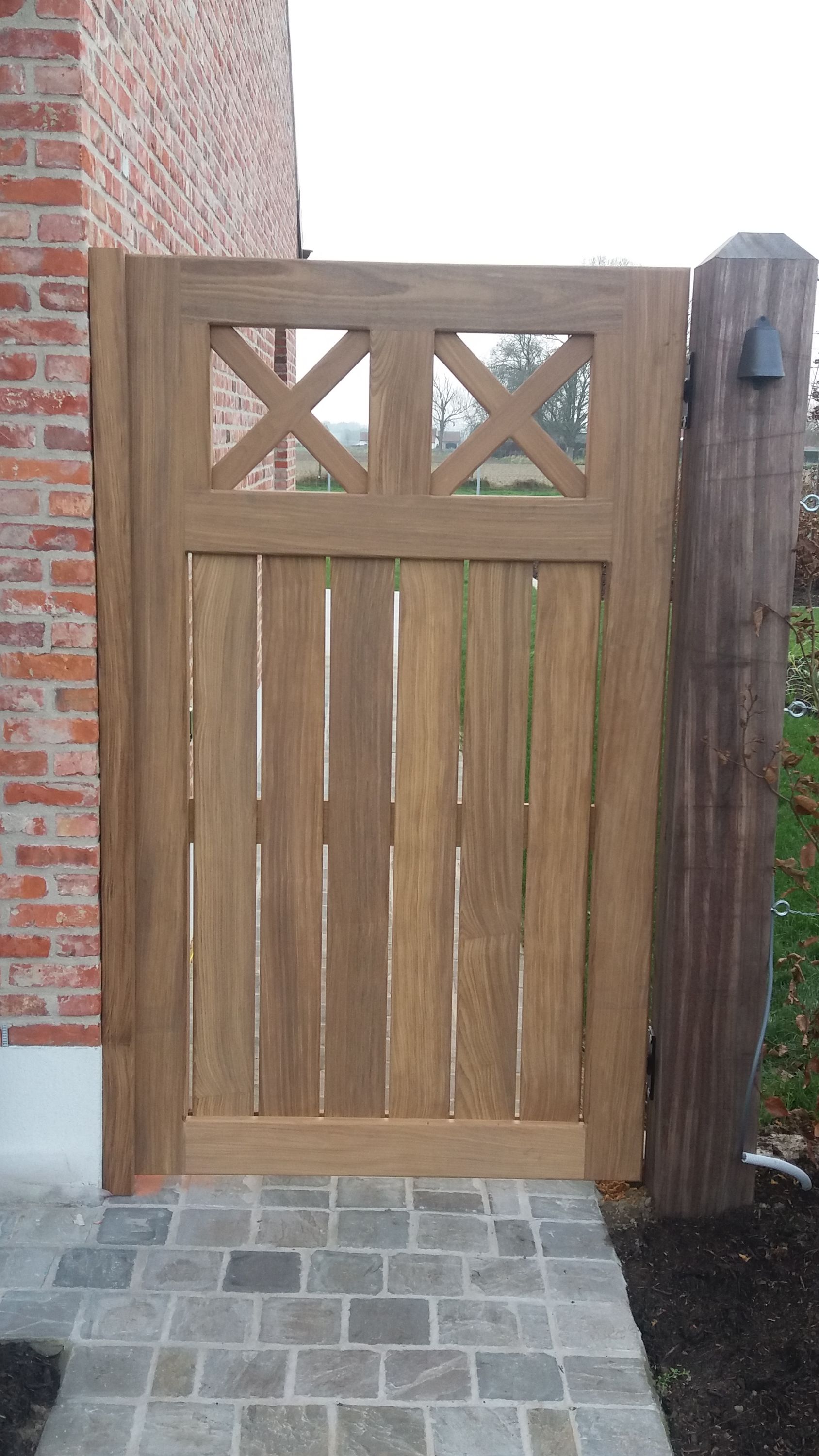 Landelijke houten poort - Realisaties - SDC poorten